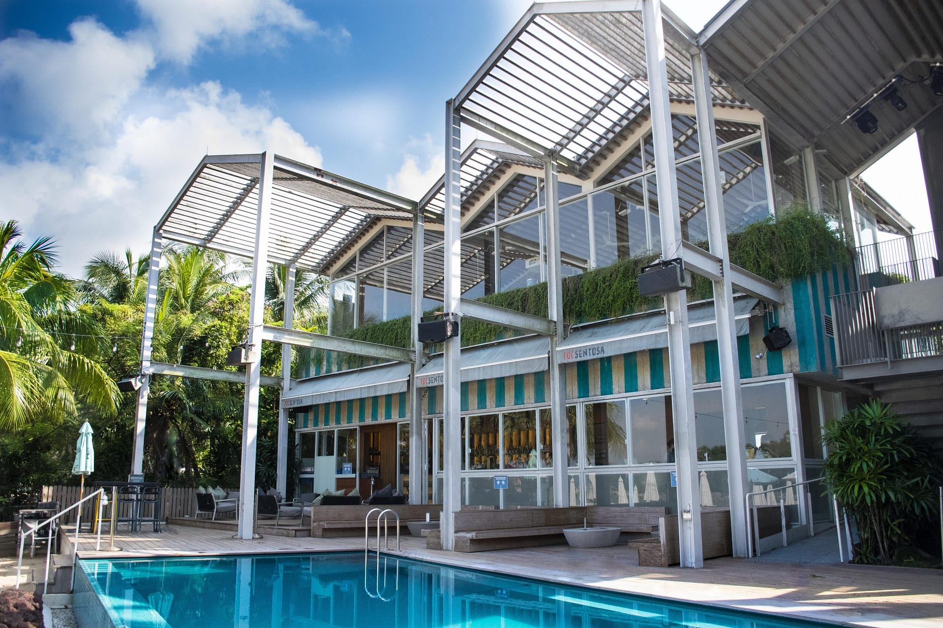 7 Best Restaurants In Sentosa [2023]