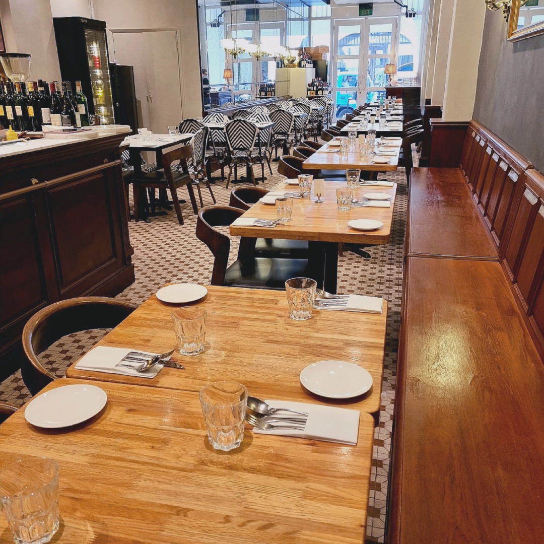 Saveur – Affordable French Cuisine with Delicious Duck Confit
