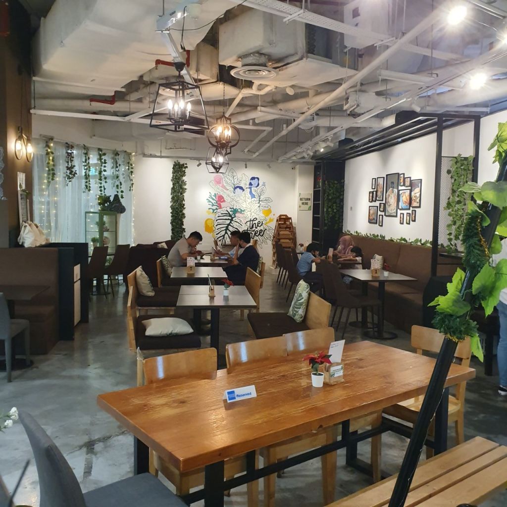 The Tree Cafe – A Steal of a Deal Right Smack at Dhoby Ghaut & Halal Too!