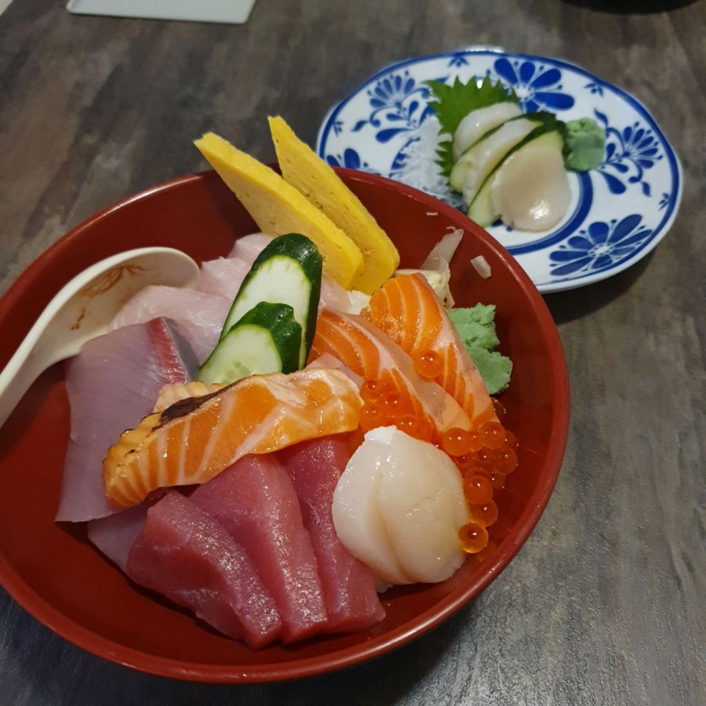 The Sushi Bar – Indulge in Amazing Fresh Sashimi