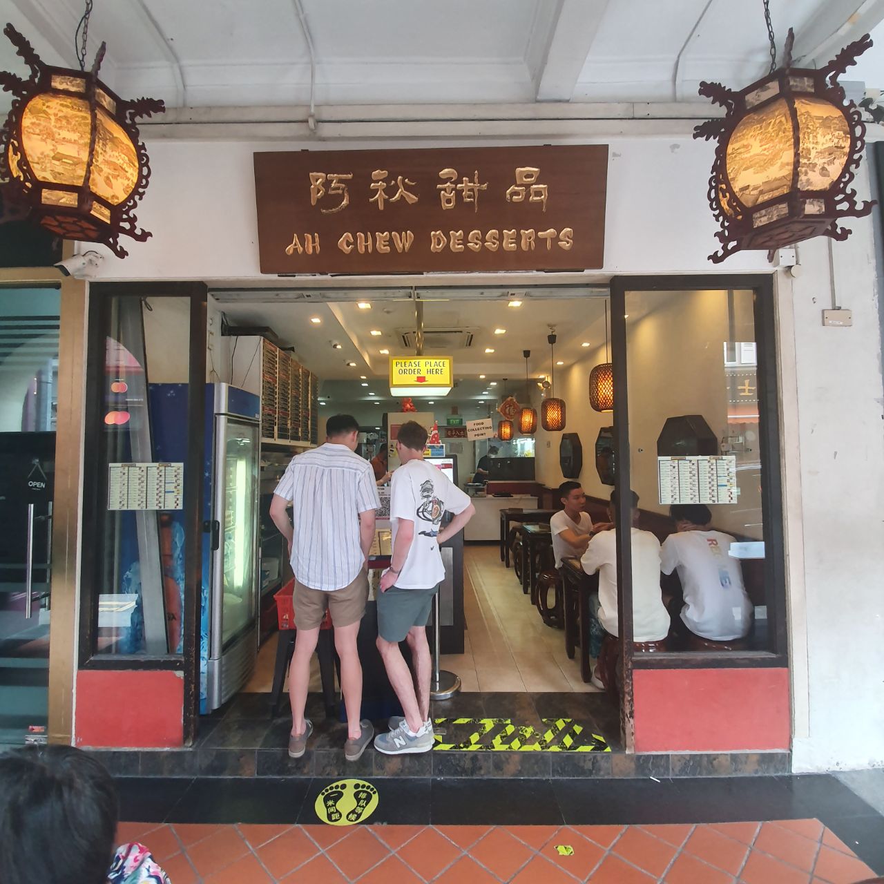 Ah Chew Desserts – Explore the rich flavors of Chinese desserts