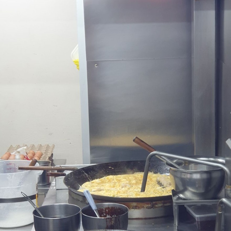 Tong Xin – Fried Oyster Omelette with a Fluffy QQ Mouthfeel