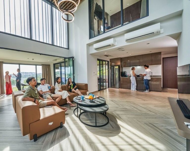 HomeTeamNS Bedok Reservoir East Villa: Experience Luxury Staycations ...