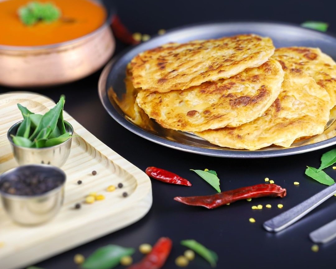 14 Best Crispy Prata Places in Singapore [2023]