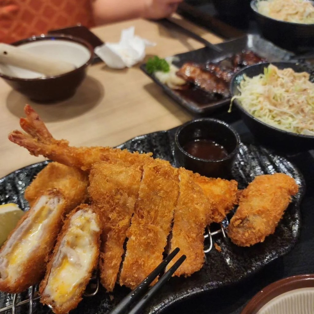 Raffles Place Food Guide – 29 Best Food Places in Raffles Place [2025]