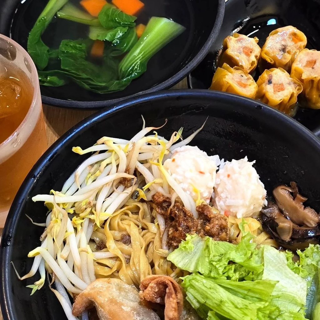 Raffles Place Food Guide – 29 Best Food Places in Raffles Place [2025]