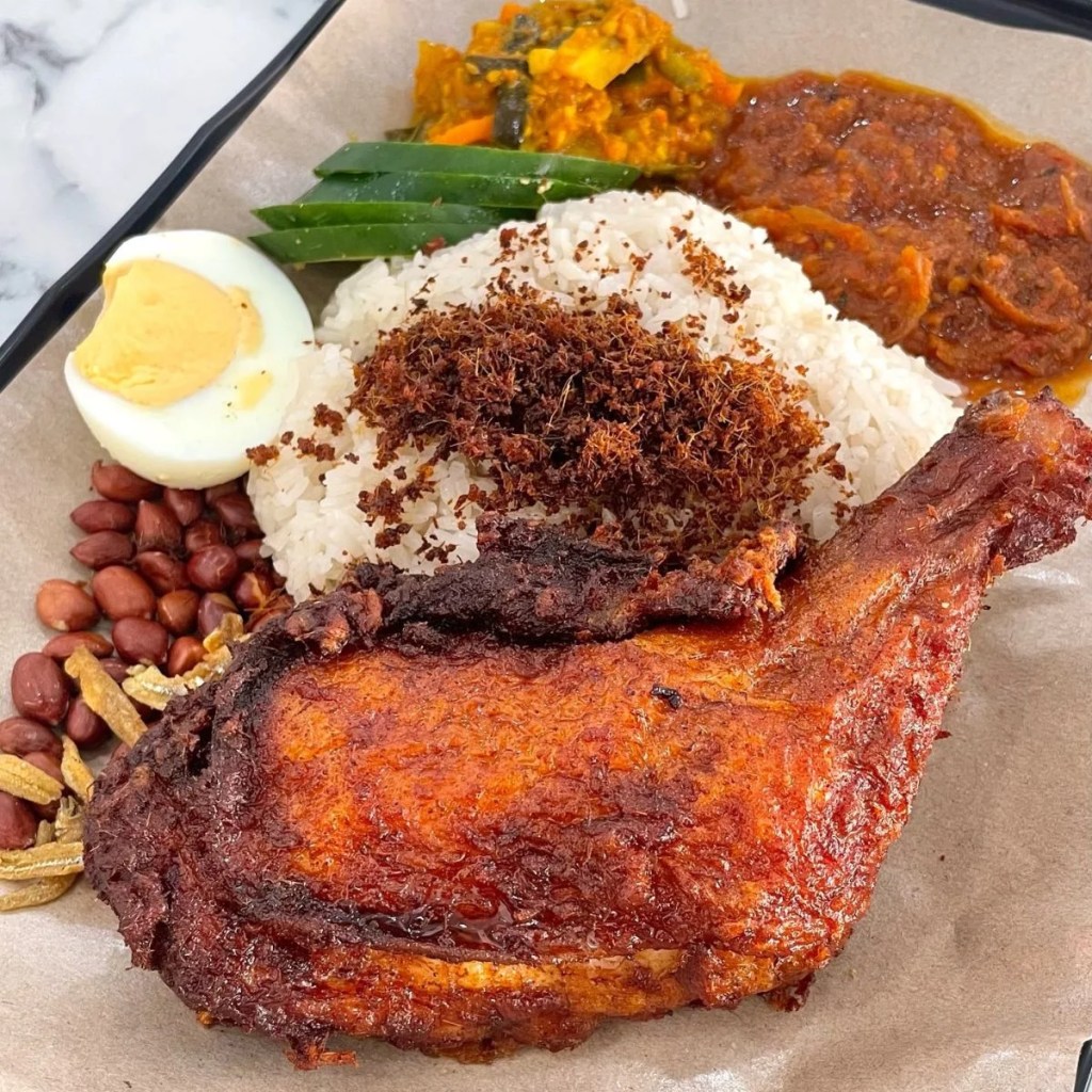 Raffles Place Food Guide – 29 Best Food Places in Raffles Place [2025]