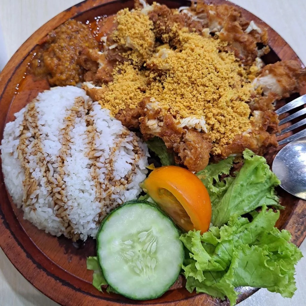 27 Best Food Places in Jurong East [2024]