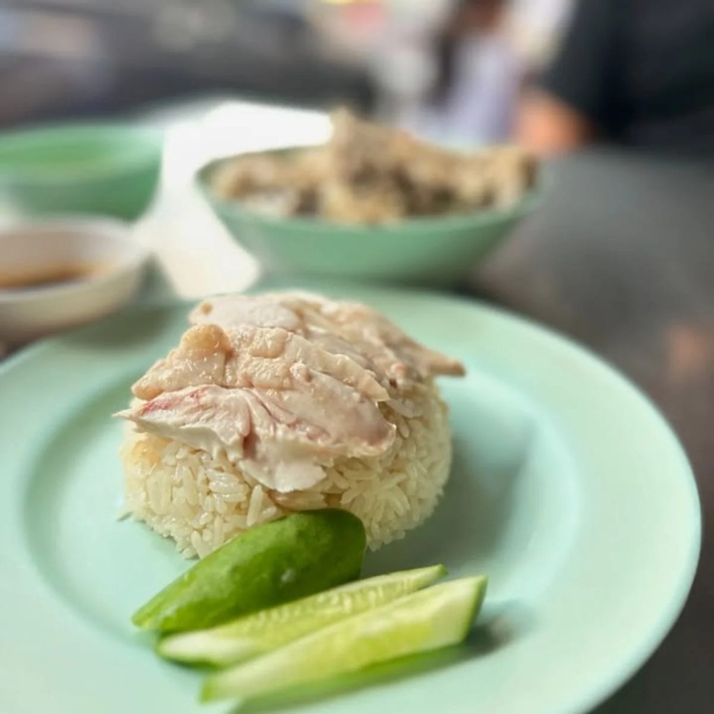 JEM Food Guide – 25 Food Places Near Jurong East MRT [2025]