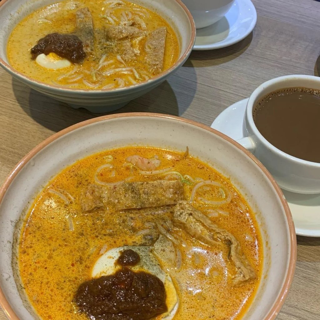 Terminal 4 Food Guide – 14 Food Places In Changi Airport Terminal 4 [2025]