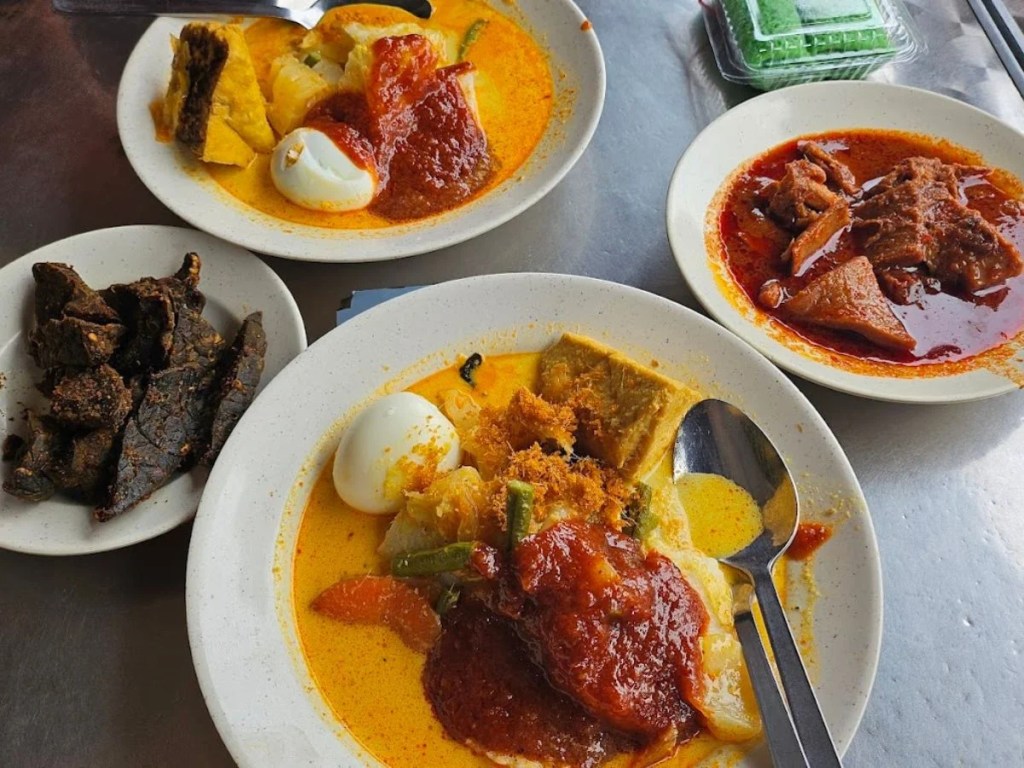 Haji Lane Food Guide – 20 Best Food Places In Haji Lane [2025]