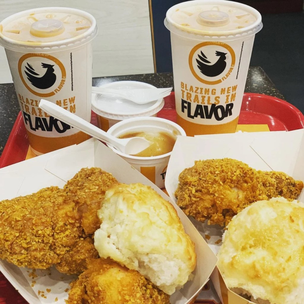 Terminal 4 Food Guide – 14 Food Places In Changi Airport Terminal 4 [2025]