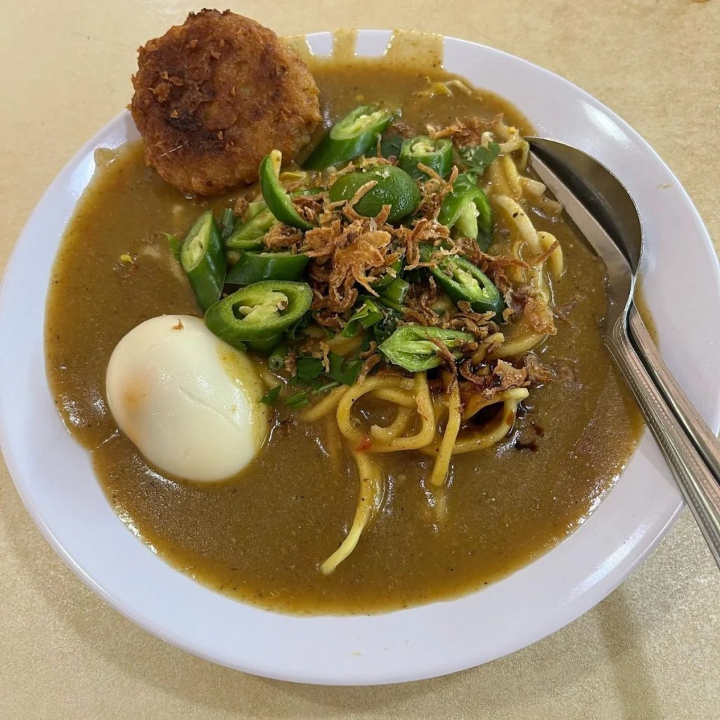 18 Best Food Stalls In Haig Road Market & Food Centre [2024]