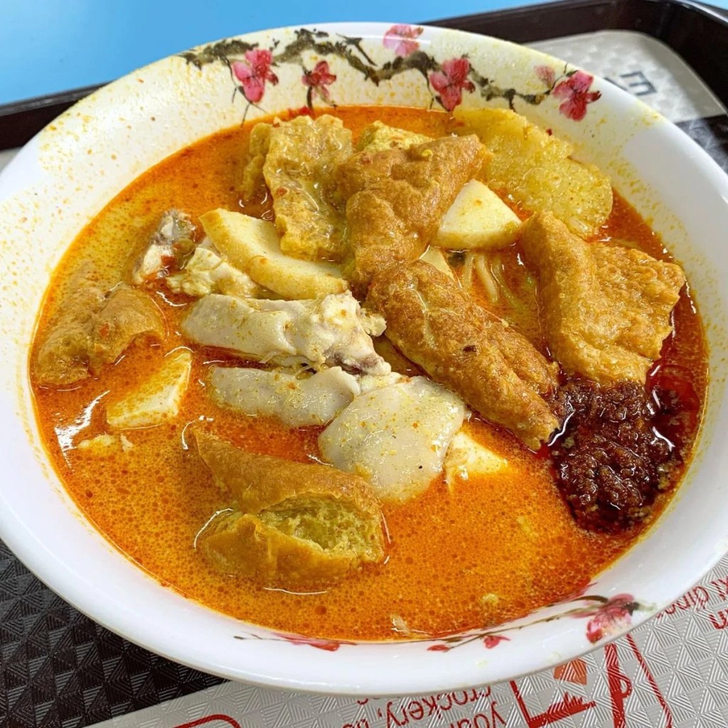 25 Best Food Stalls In Golden Mile Food Centre [2024]