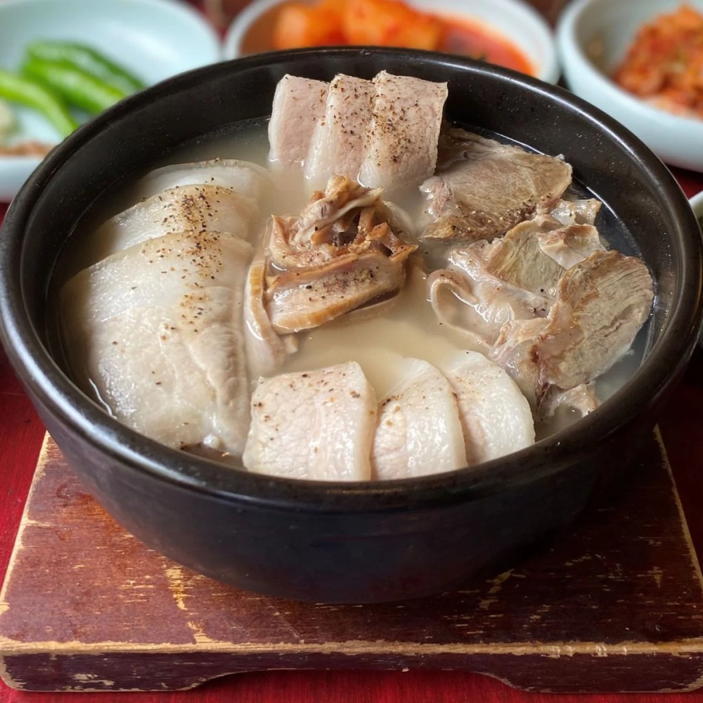 Um Yong Baek : A Flavorful Journey through Authentic Korean Pork Delights