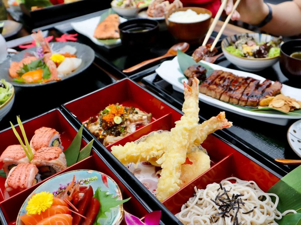 Jewel Food Guide – 37 Food Places In Jewel Changi Airport [2025]